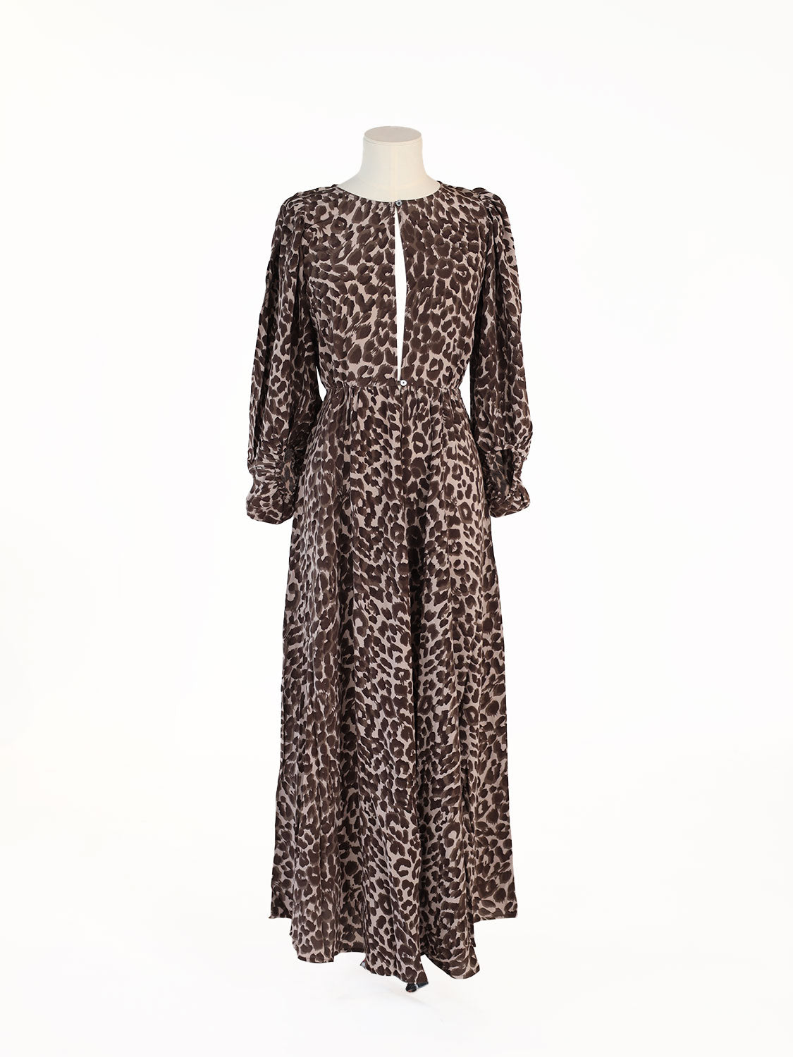 Yuca – Seidenkleid mit Leomuster von friendly hunting – loui.rocks